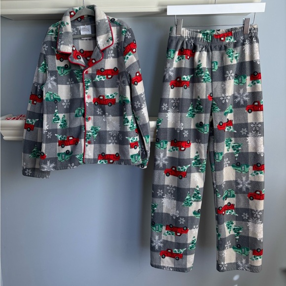 Falls Creek | Pajamas | Falls Creek Kids Pajama Set Gray With Red And ...